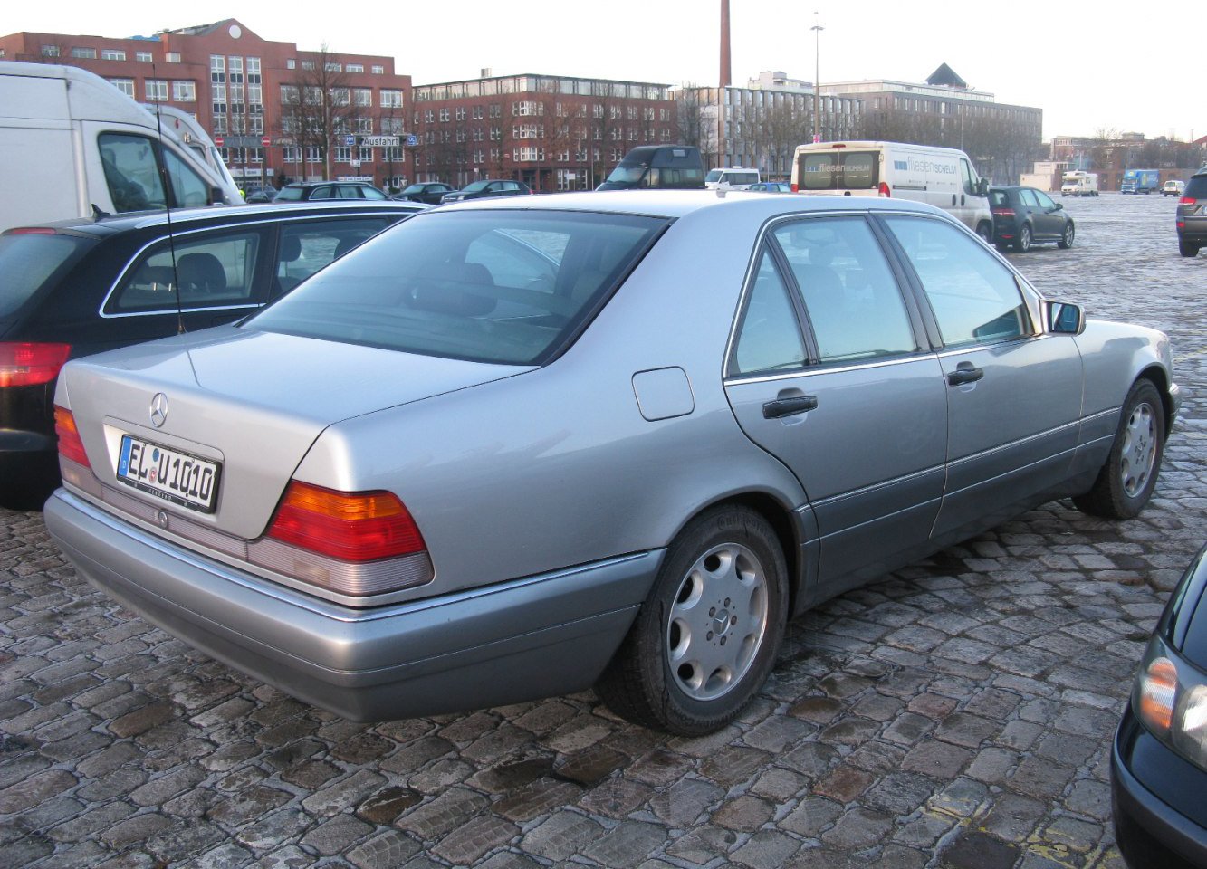 Mercedes-Benz S-class (W140, facelift 1994) S 600 V12 (394 Hp) 5G-TRONIC